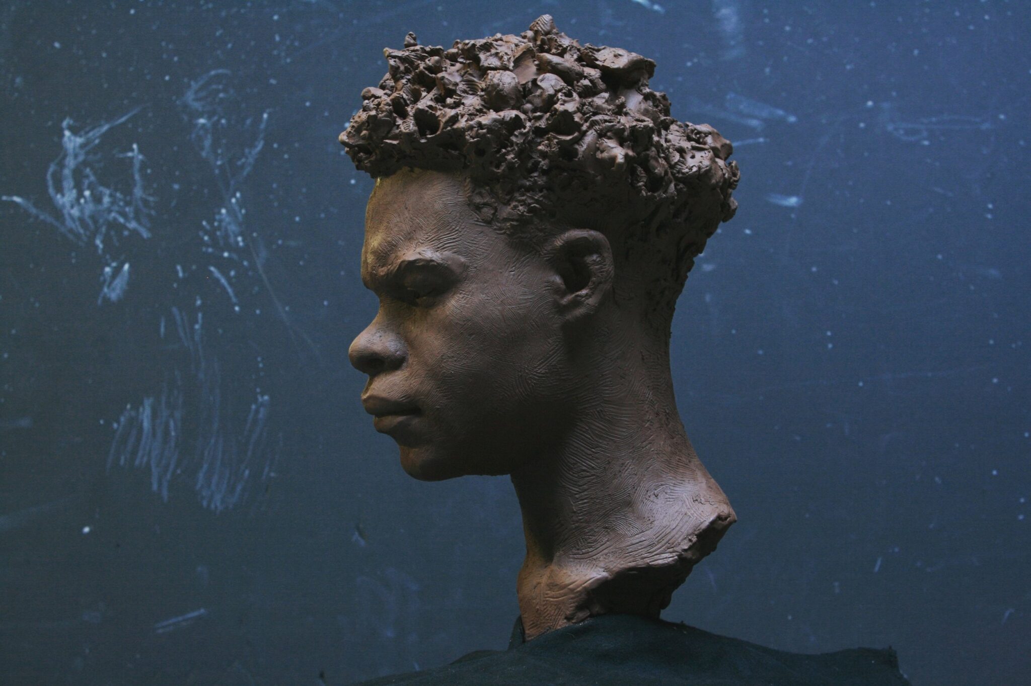 ZOE DUFOUR: SCULPTING THE EMOTIVE PORTRAIT September 2023 – Alia El-Bermani
